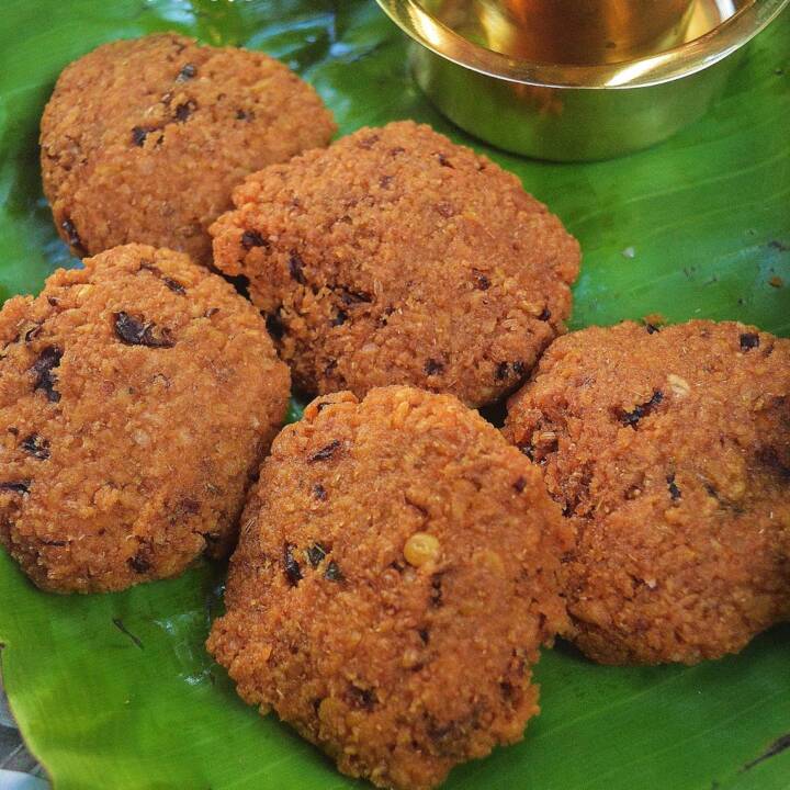 Masala Vada| Paruppu Vadai | Channa Dal Vada - Cook with Sharmila
