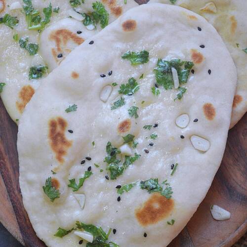 Garlic Naan Bread - Cook with Sharmila