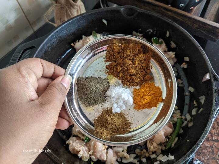 Chicken Keema Egg Burji - Cook with Sharmila
